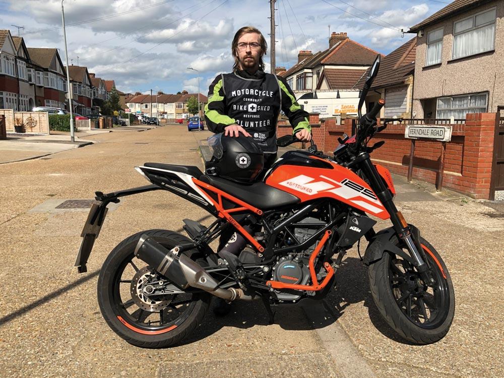 VOLUNTEERING PPE DELIVERIES BY MOTORCYCLE - Ceres Lodge 4179